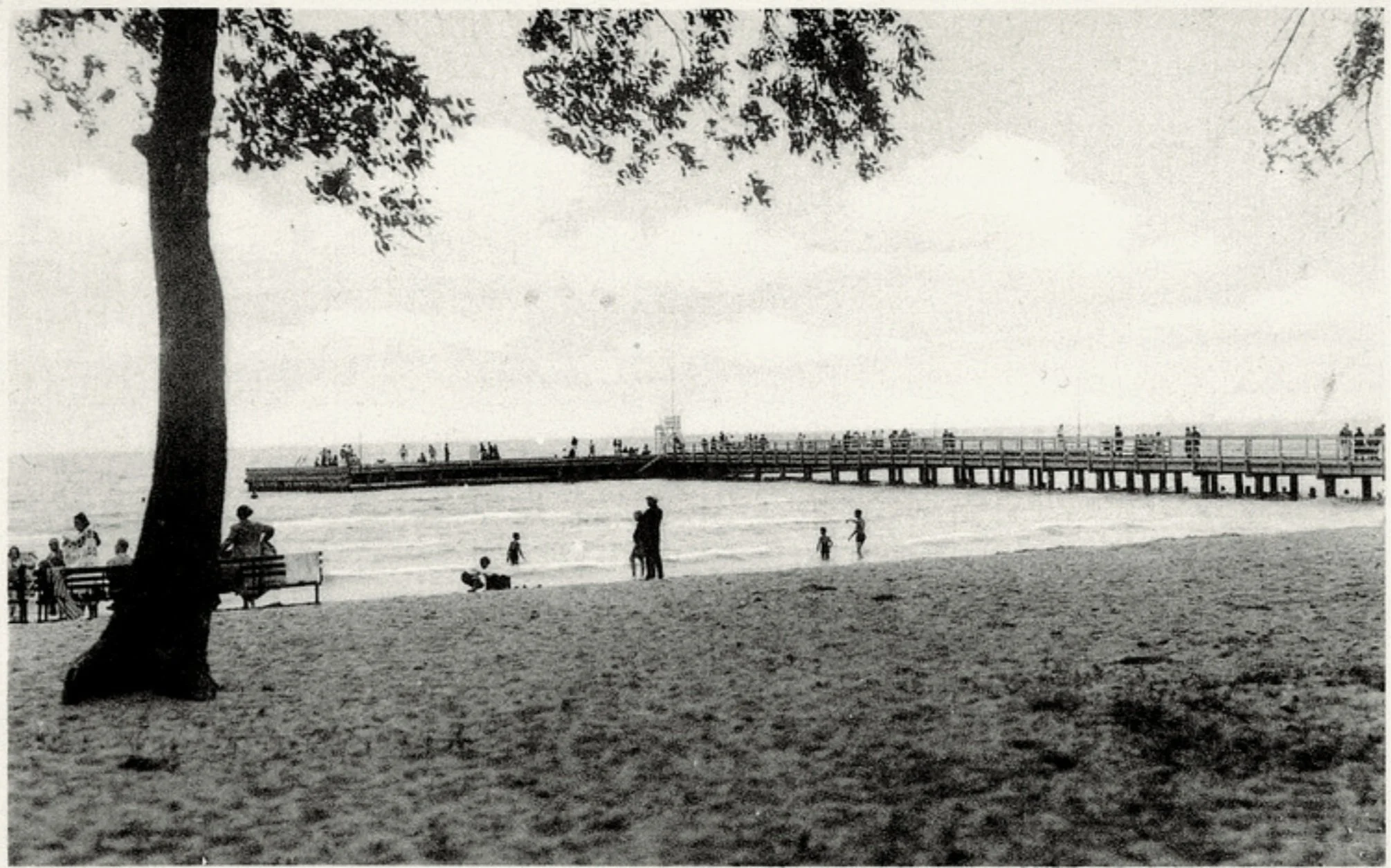 Winnipeg Beach Historic Pier, Aquatic Club and Boardwalk — Winnipeg Beach Historical Society